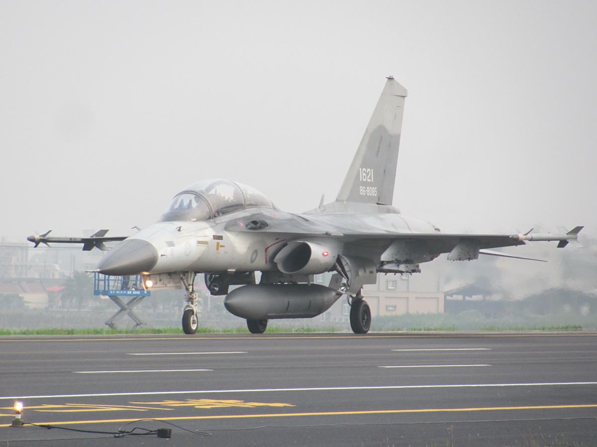 VIDEO: Southern Taiwan sees joint force military exercise-News-Radio ...