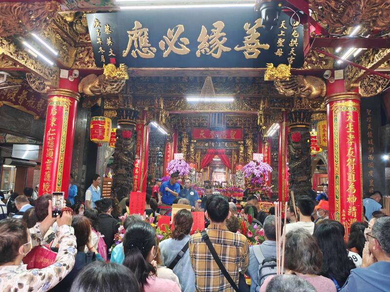 WATCH: Record-breaking numbers of devotees join Baishatun Mazu ...
