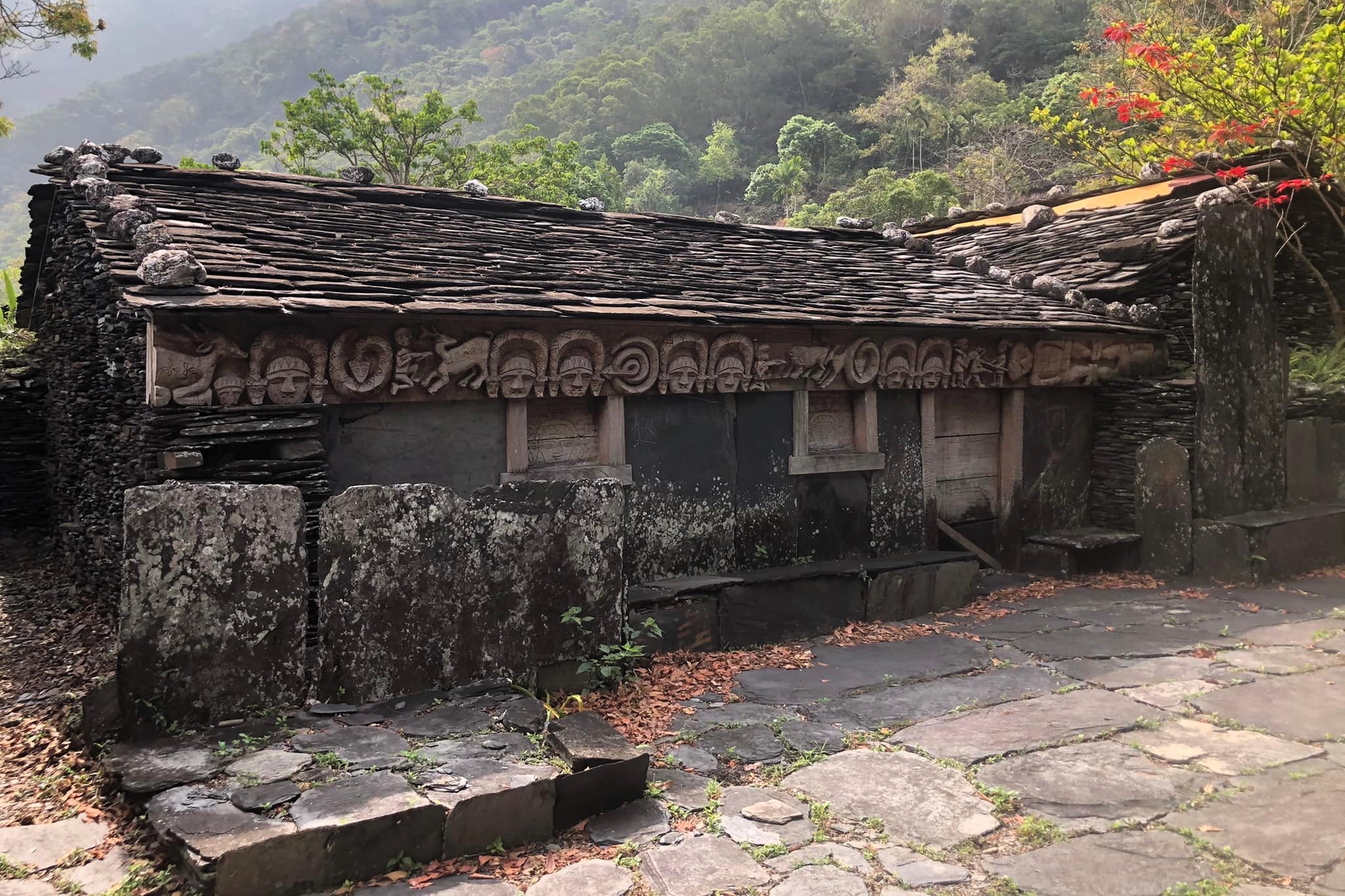 Paiwan vernacular architecture in Tjuvecekadan (Laoqijia)-News-Radio ...