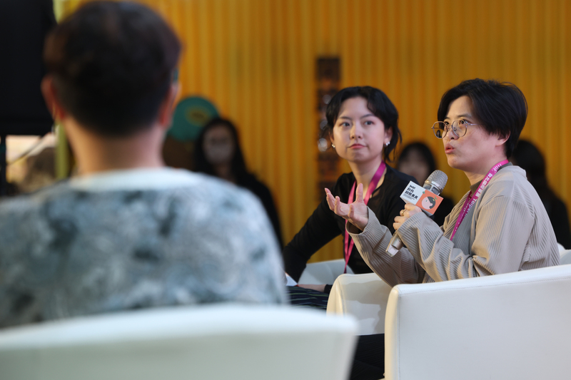 Over 200 writers jointly support recall vote campaign-News-Radio Taiwan ...