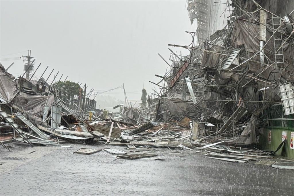 Perancah Bangunan Perusahaan Formosa Advanced Technologies di Douliu ...