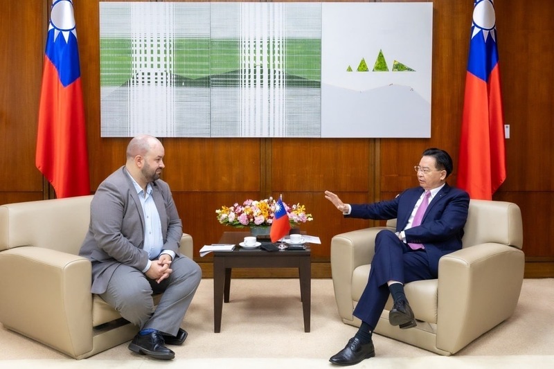 우 외교장관 “CPTPP 회원국들, 정치적 고려 배제하길”-뉴스-Rti방송