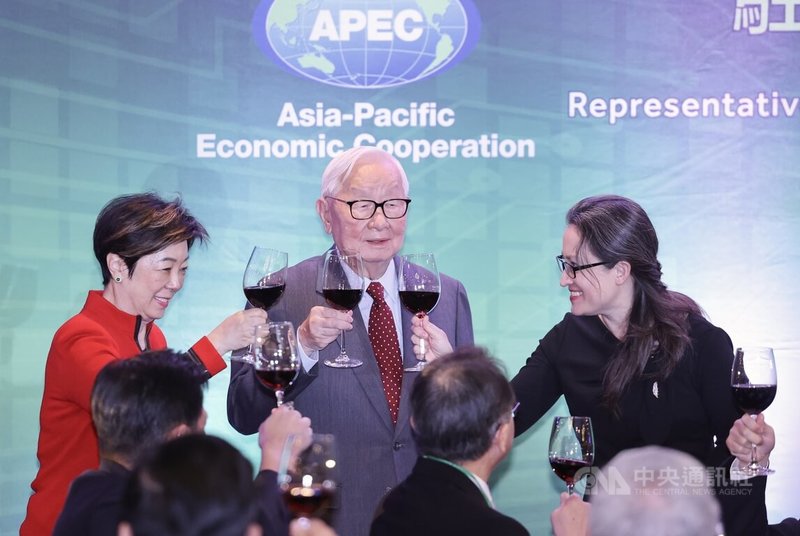 จางจงโหมวเดินทางถึงซานฟรานซิสโกแล้ว เตรียมเข้าร่วมการประชุม APEC-ข่าว-เรดิโอ ไต้หวัน อินเตอร์ ...