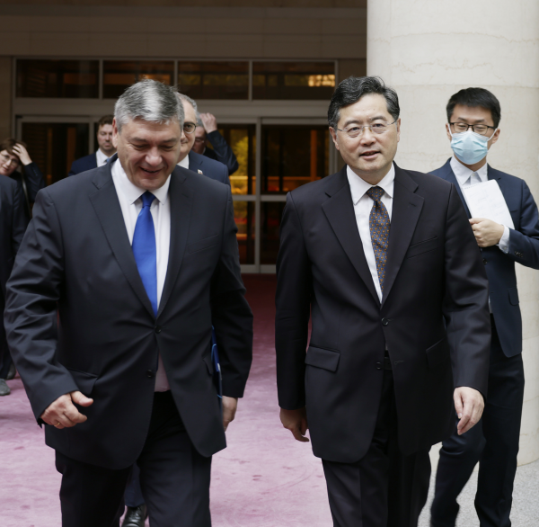 蒲亭面臨權力挑戰 俄副外長飛往北京-新聞-Rti 中央廣播電臺